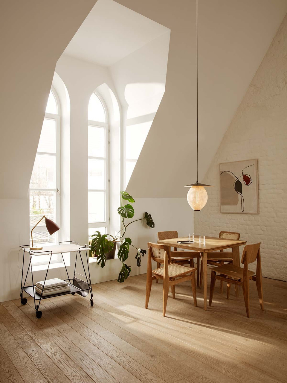 B-Table Extendable Dining Table by Gubi - Stylish & Space-Saving Design
