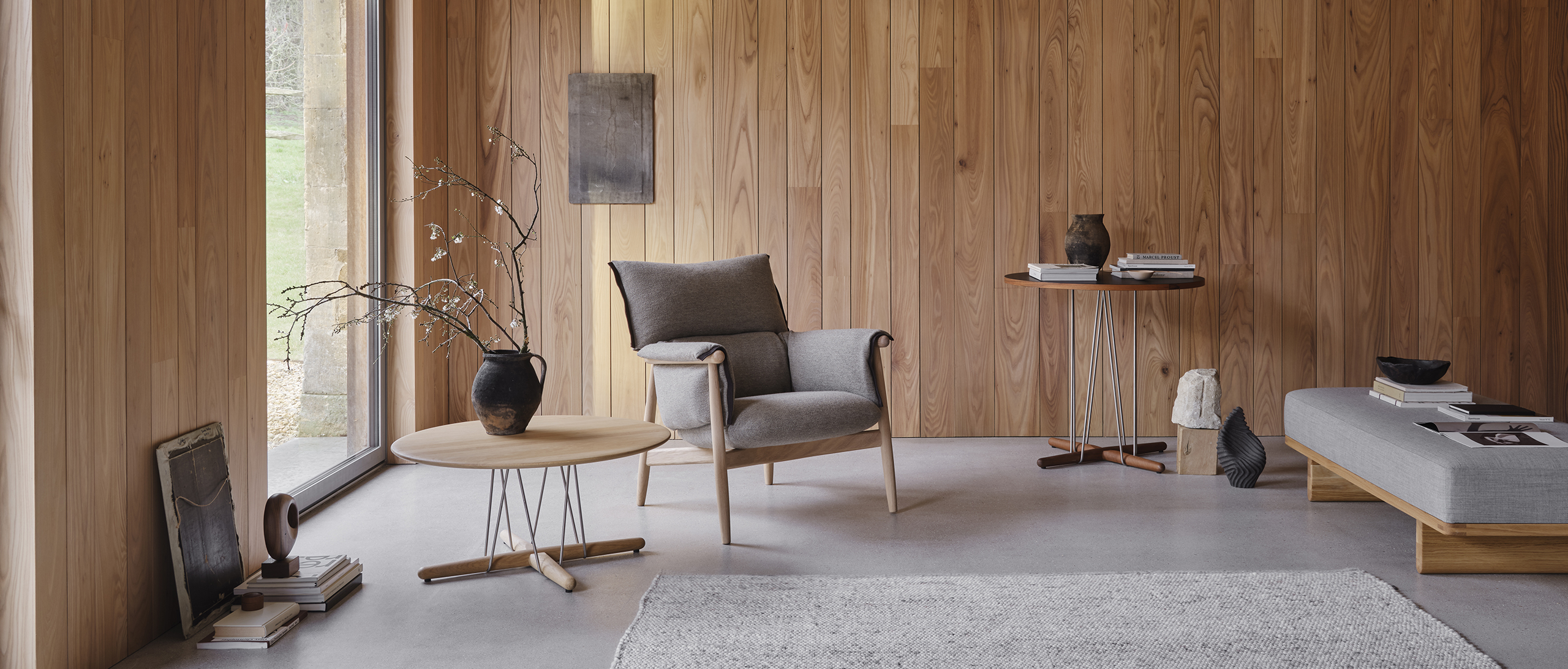 E015 Embrace Lounge Chair by Carl Hansen | Luxurious Comfort & Modern ...