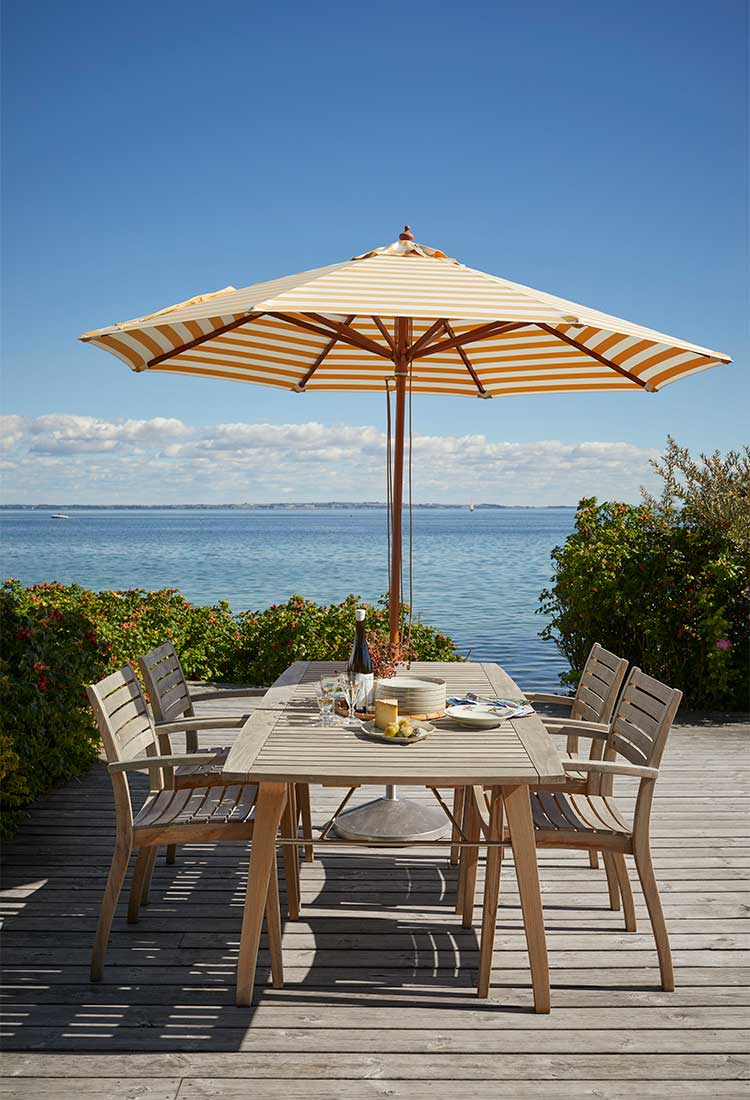 Ballare Chair by Fritz Hansen | Elegant Outdoor Teak Furniture