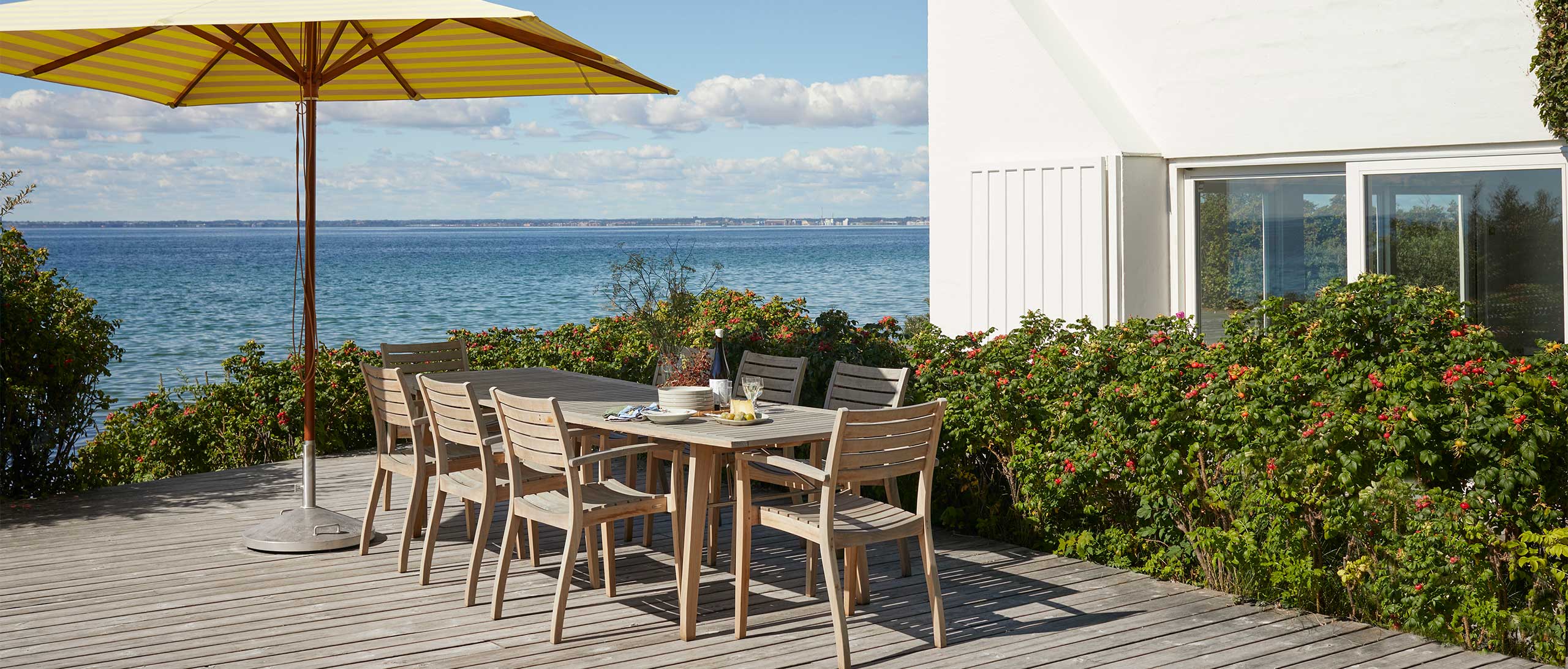 Ballare Chair by Fritz Hansen | Elegant Outdoor Teak Furniture