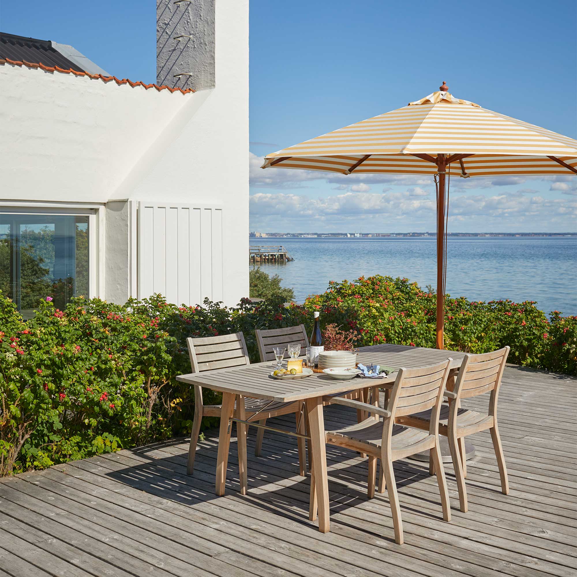 Ballare Chair by Fritz Hansen | Elegant Outdoor Teak Furniture