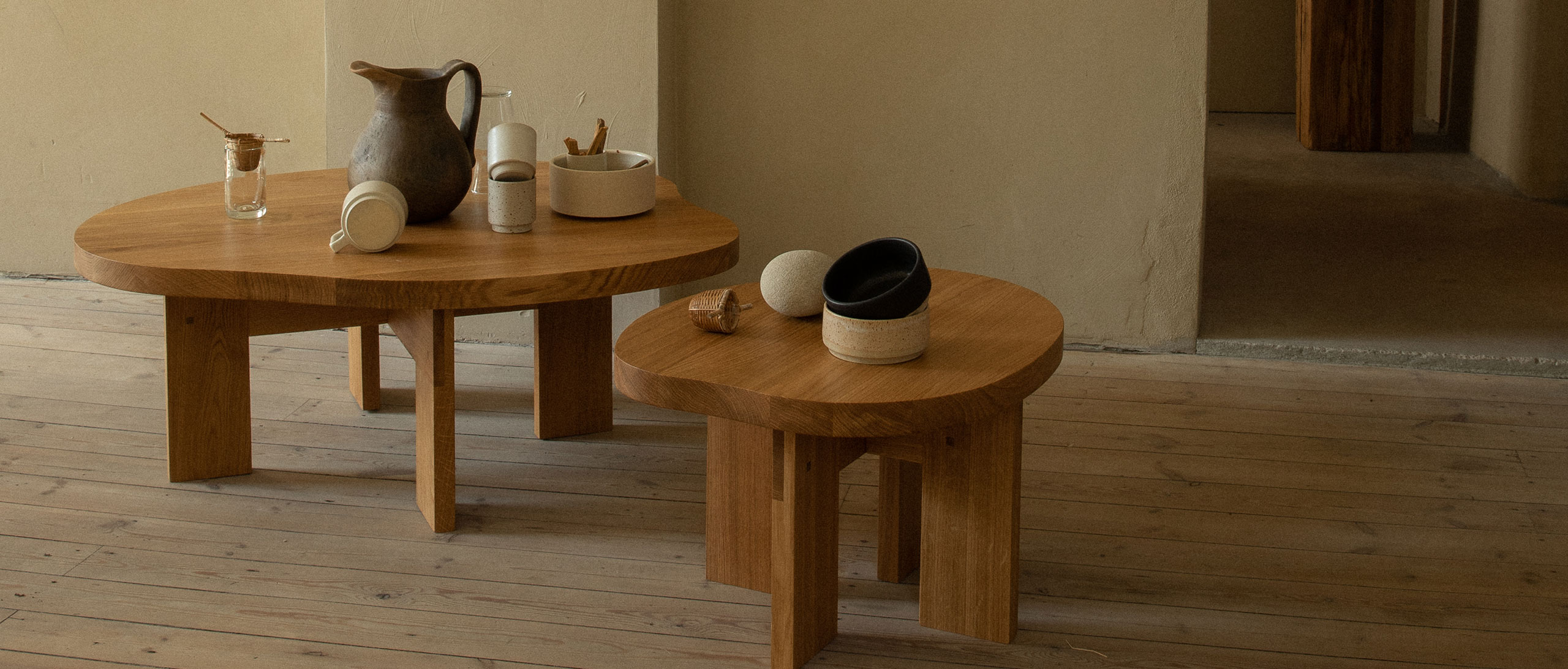 Farmhouse Pond Coffee Table | Organic Oak Design for Elegant Living ...