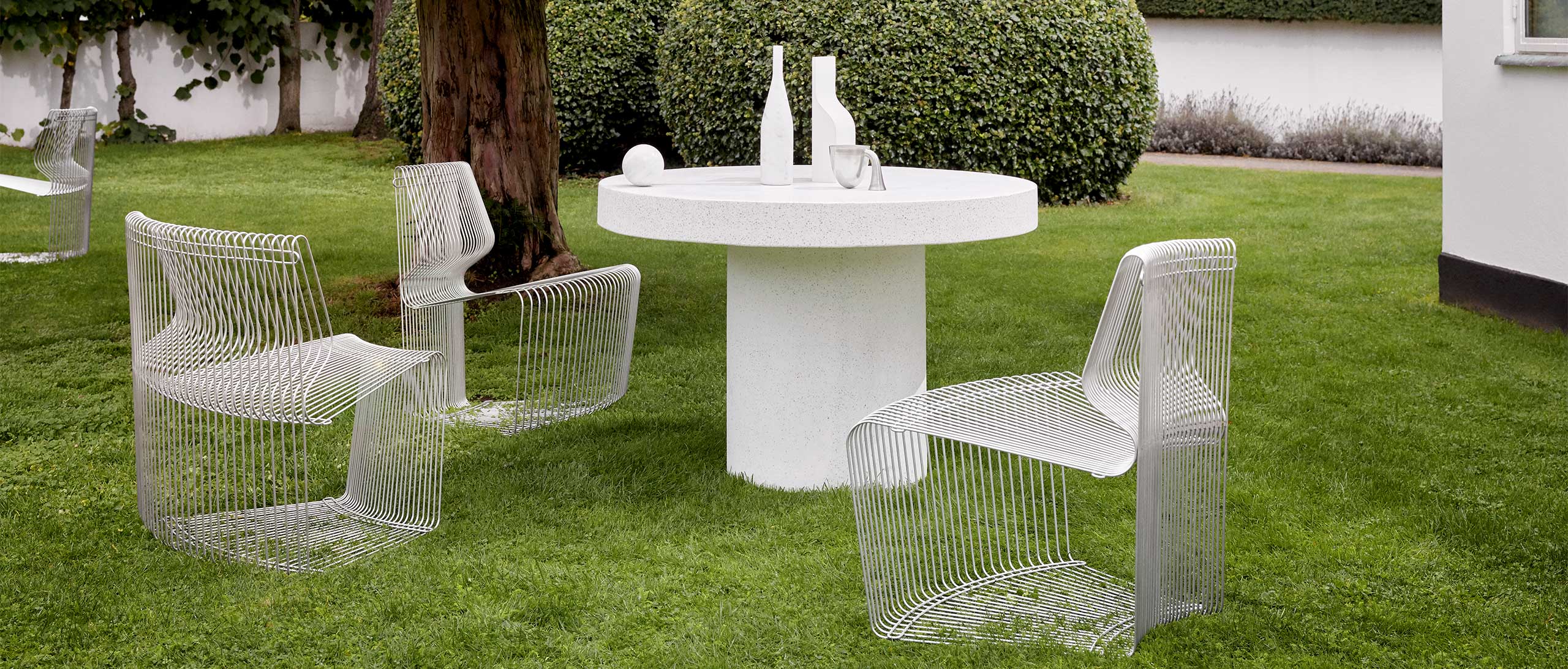Pantonova Seating Collection by Montana - Elegant Modern Design in Chrome
