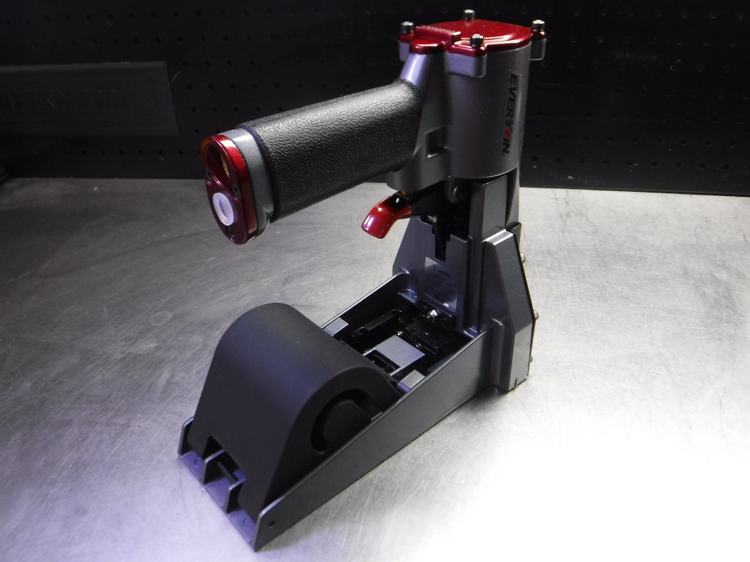 Everwin Bostitch SWC type Pneumatic Roll Carton Stapler RCC-19-SWC ...