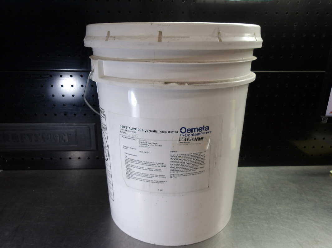 Oemeta AW100 Industrial Anti-wear Hydraulic Oil 5 Gallon - Superior ...