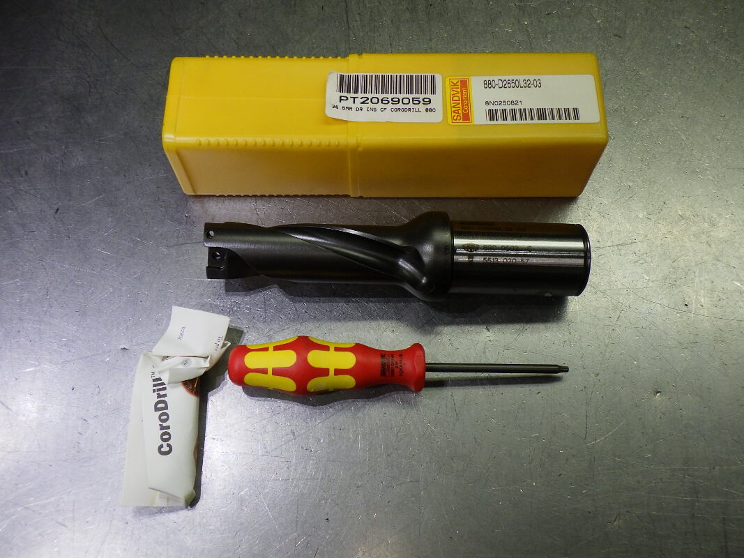 Sandvik 26.5mm Coolant Thru Indexable Drill 32mm Shank 880-D2650L32-03 ...