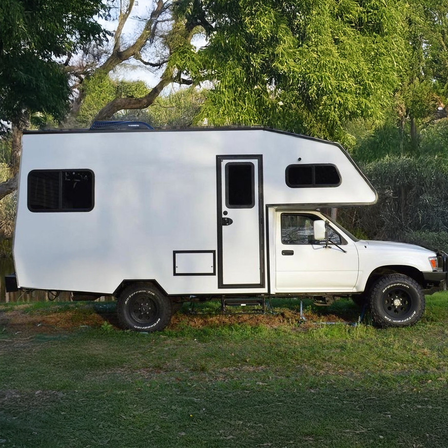 8.5' Wide Arctic White RV Fiberglass Siding and Roofing - RecPro