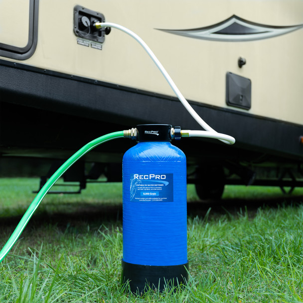 Portable RV Water Softener 8,000 Grain - RecPro