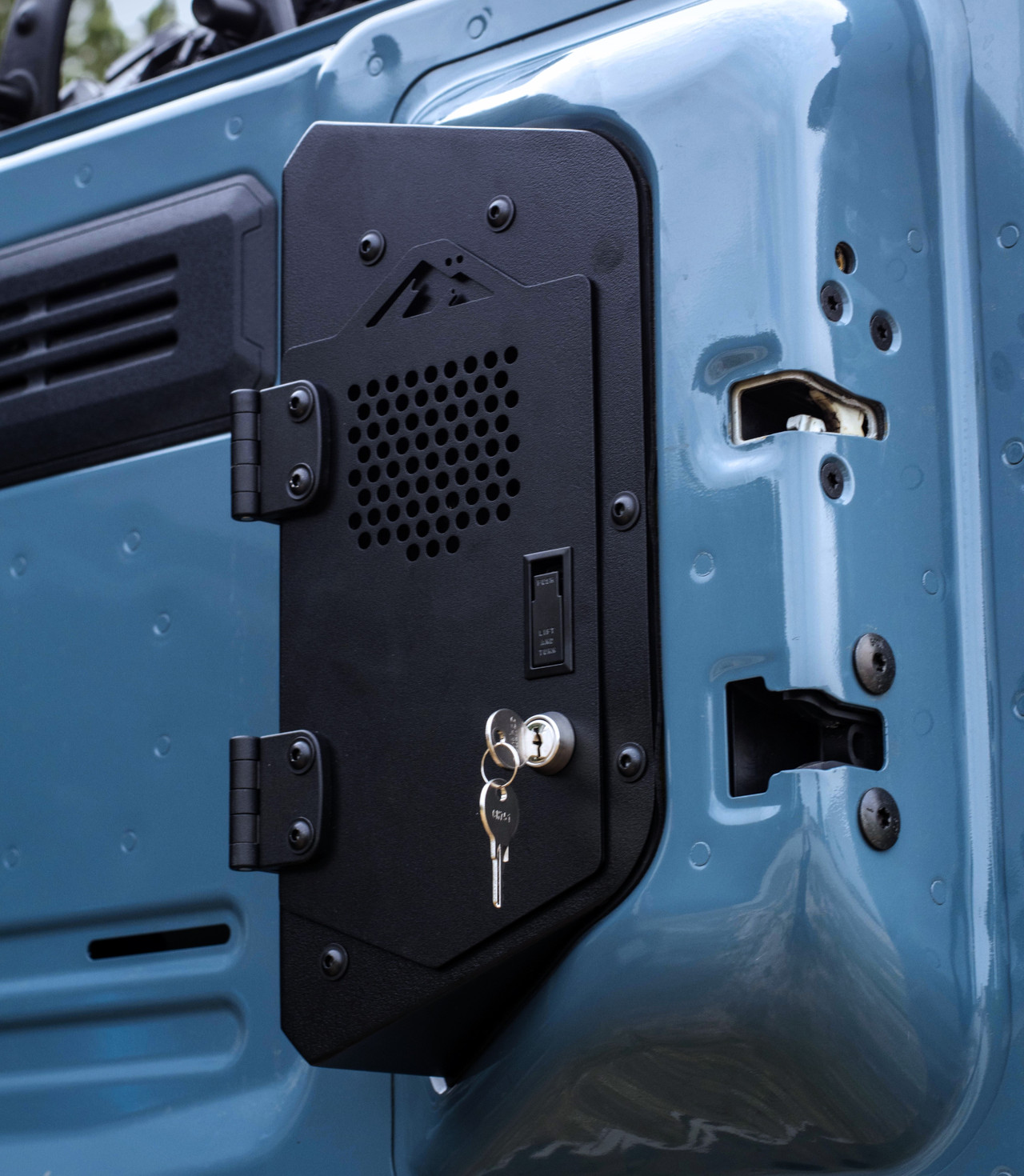 Tailgate Arm Bracket