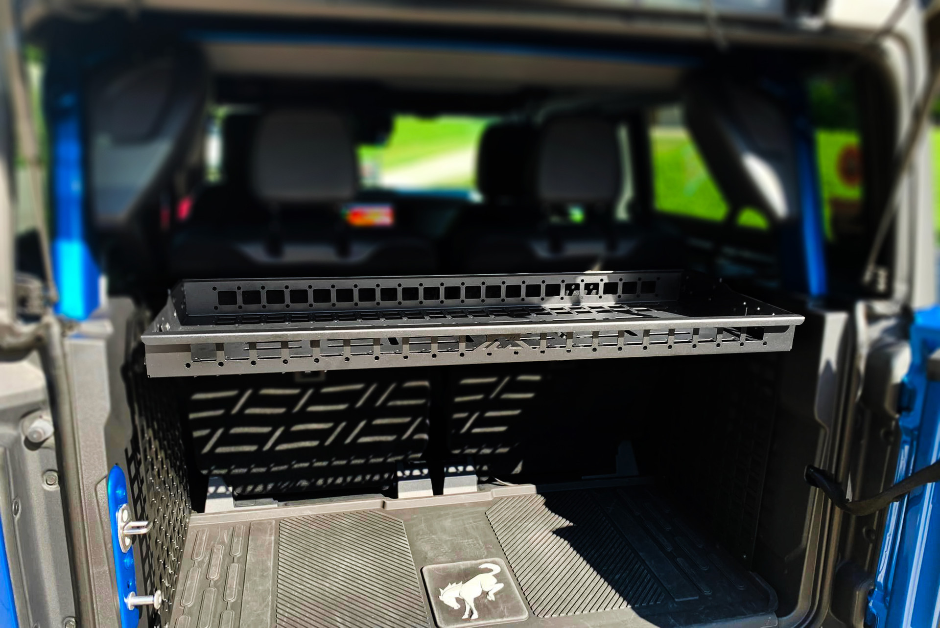 Bronco 6G - Cargo - Mountains2Metal