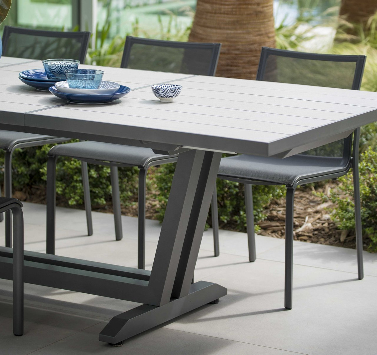 Amaka outdoor aluminium and HPL top extending dining table 2 colours 2 sizes