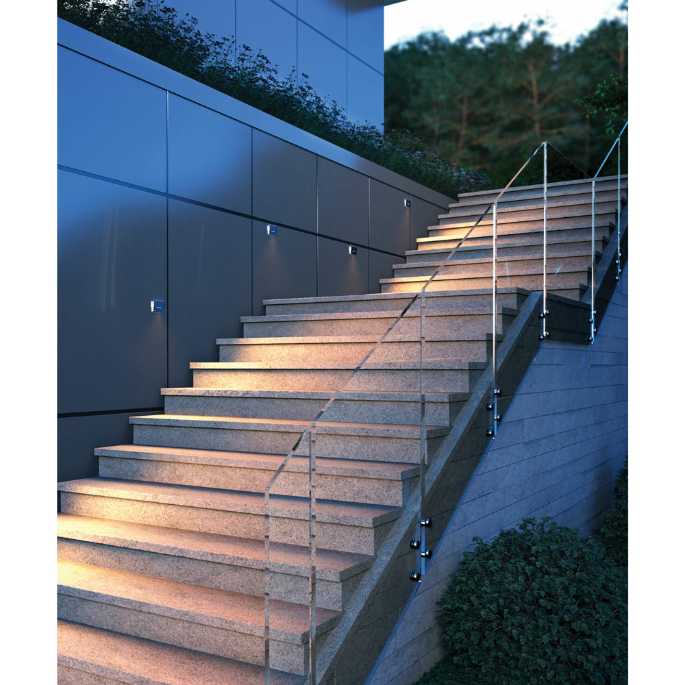 Seamless LED Pathway Step and Deck Light | AQLighting