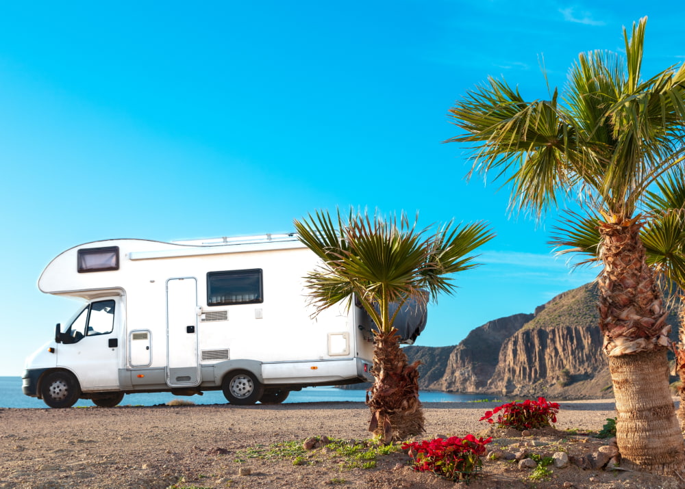 7 Essential Tips – How to Keep Your Camper Cool in Summer - HEATSO