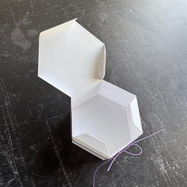 Simple and Basic Dies - Hexagon Box - Scrapbooking Made Simple