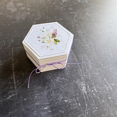 Simple and Basic Dies - Hexagon Box - Scrapbooking Made Simple