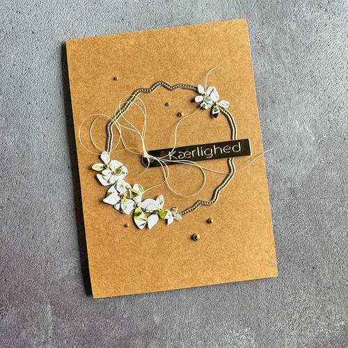 Simple and Basic Dies - Flowers #2 - Scrapbooking Made Simple