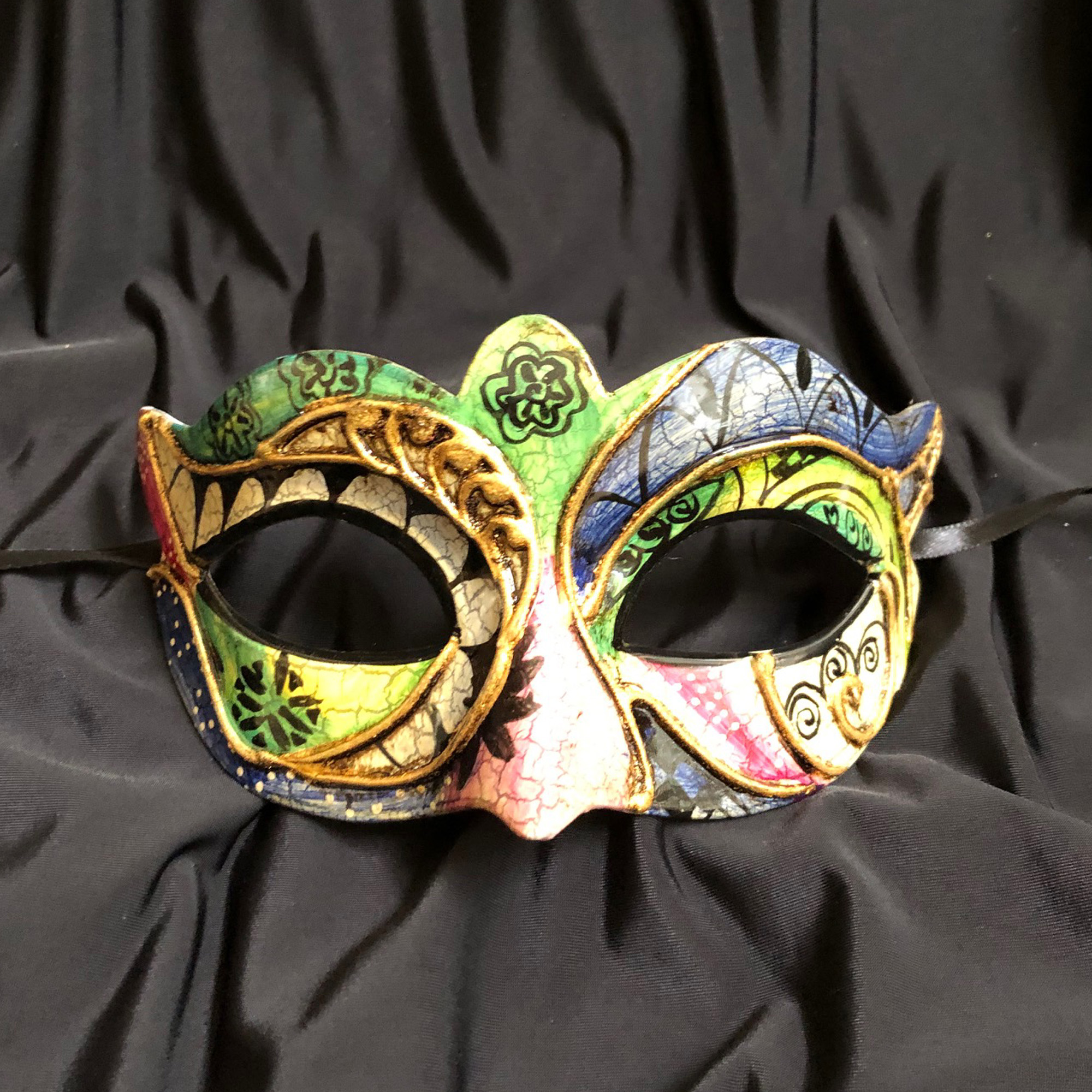Camilla Masquerade Mask Red