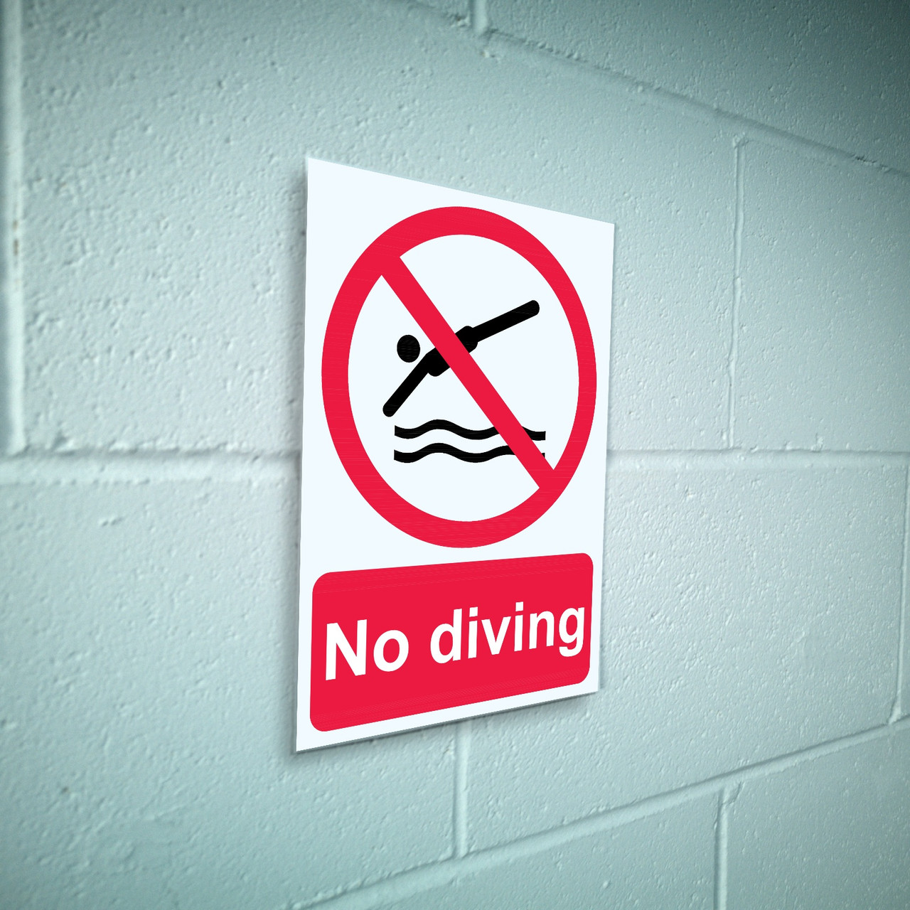 No Diving Sign – Ensure Safety and Prevent Injuries