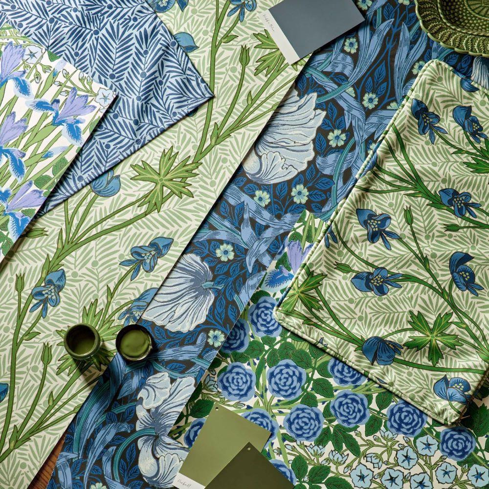 Morris & Co Pimpernel Wallpaper - 217331 - Midnight / Opal