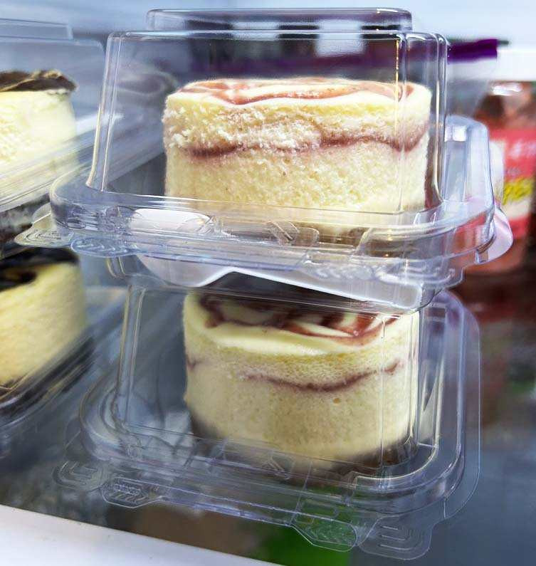 2.5" Cake & Dessert Clamshells | Good Natured BXX01401