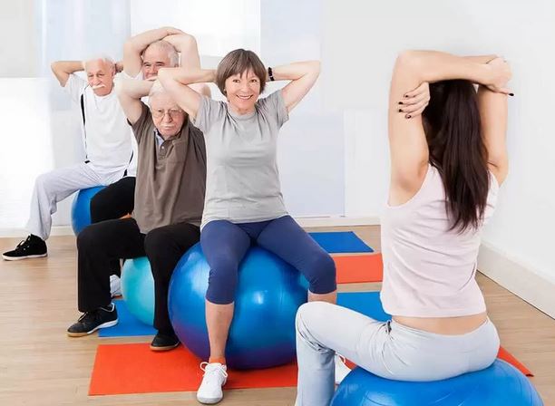 Cardio Exercise Benefits For Seniors - SafeWell Medical Supply