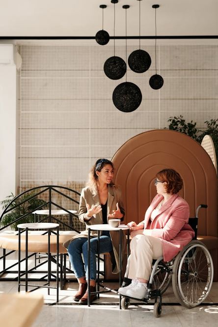 Selecting the Best Mobility Device: Wheelchair, Rollator, or Walker ...