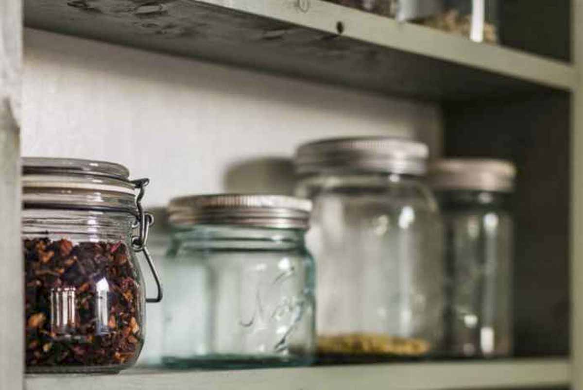Everything You Need to Know About Astragalus Root - RAW Forest Foods