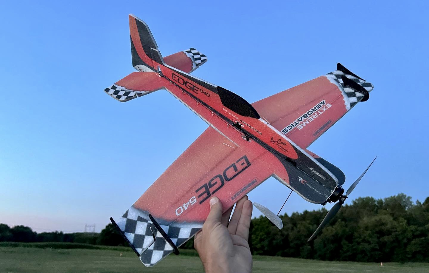 Twisted Hobbys Mini Edge 540 Review - Twisted Hobbys Inc.