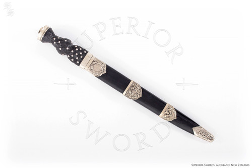 KNIVES - HISTORICAL & TRADITIONAL KNIVES - Superior Swords Co.