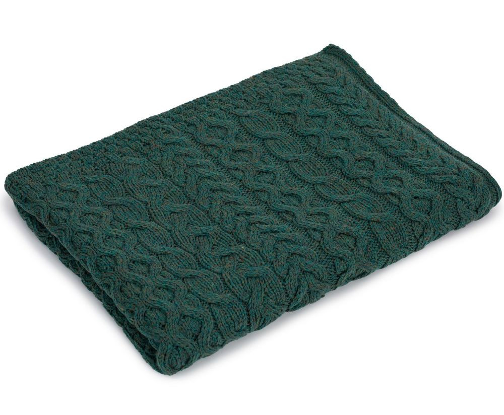 Merino Wool Heavy Cable Knit Throw | Keilys.com