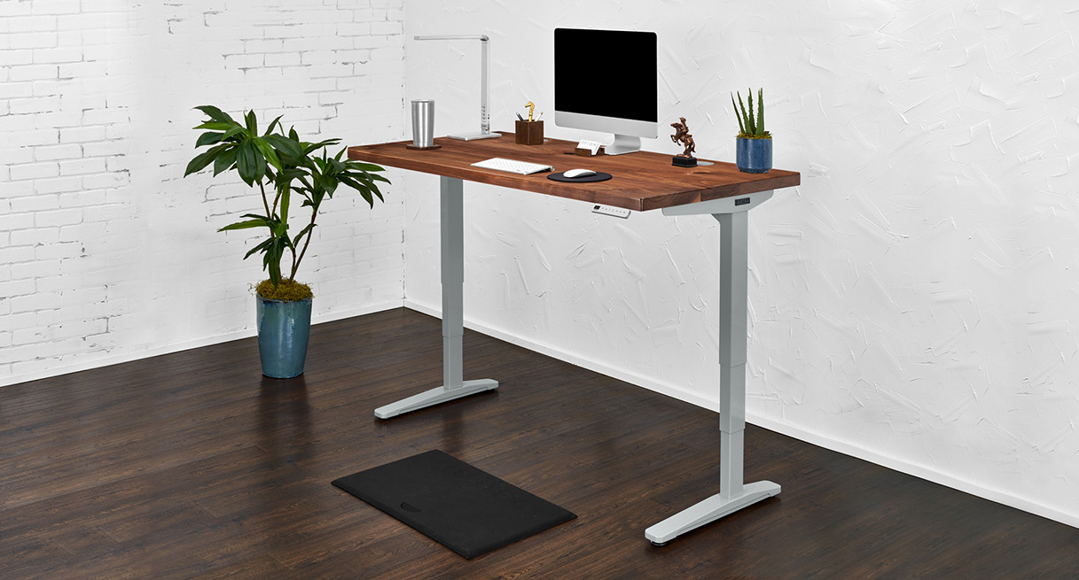 Illuminate LED Task Light | UPLIFT Desk