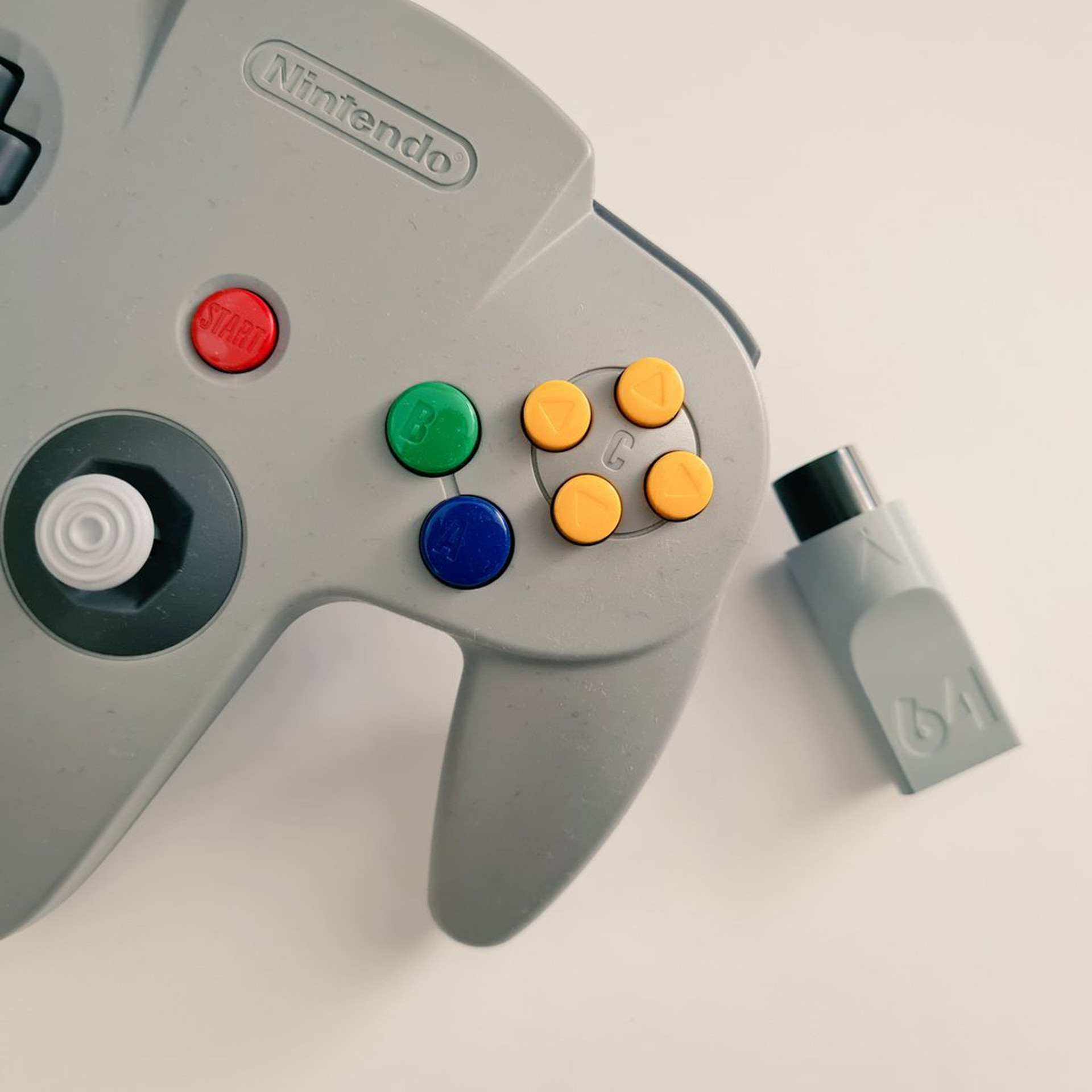N64 BlueRetro Controller Receiver with Memory Pak (Original Grey)