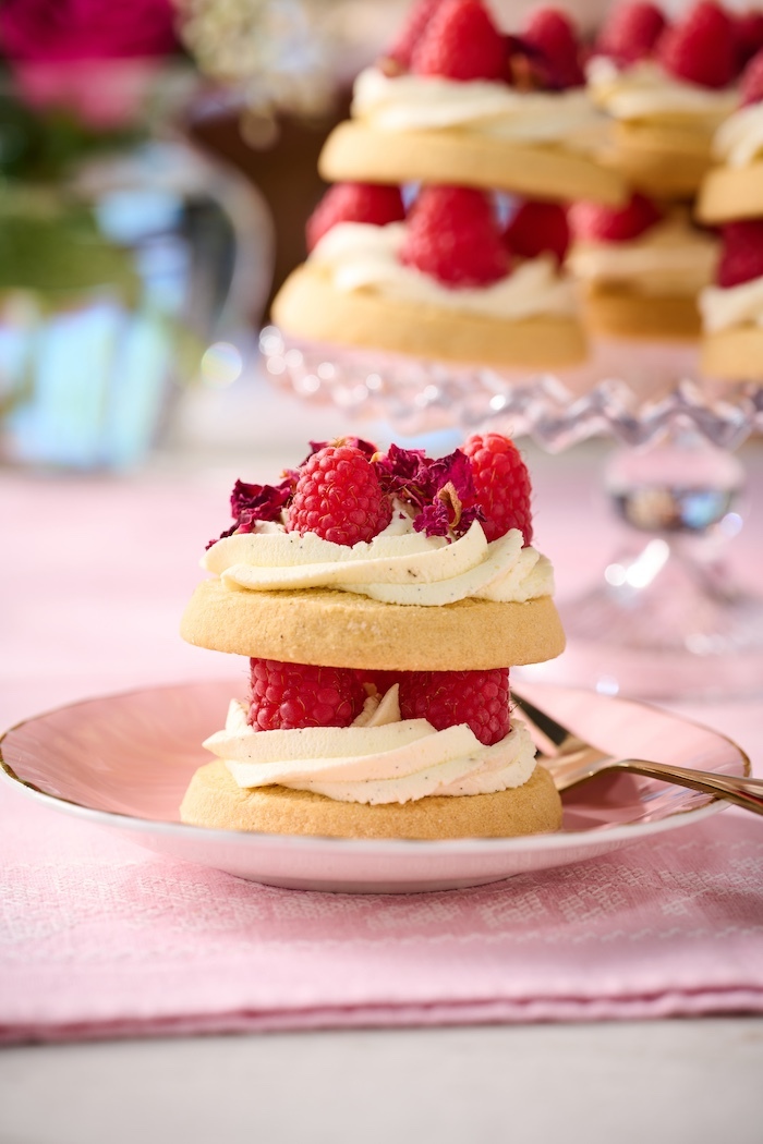 Wimbledon Treat: Shortbread, Strawberries & Cream - Lottie Shaw’s