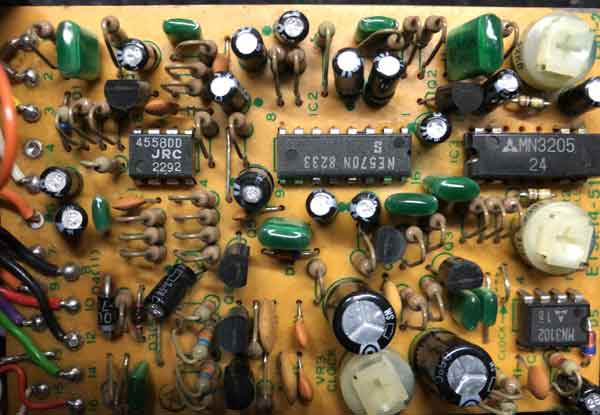 Boss DM2 Delay - Guitar Village