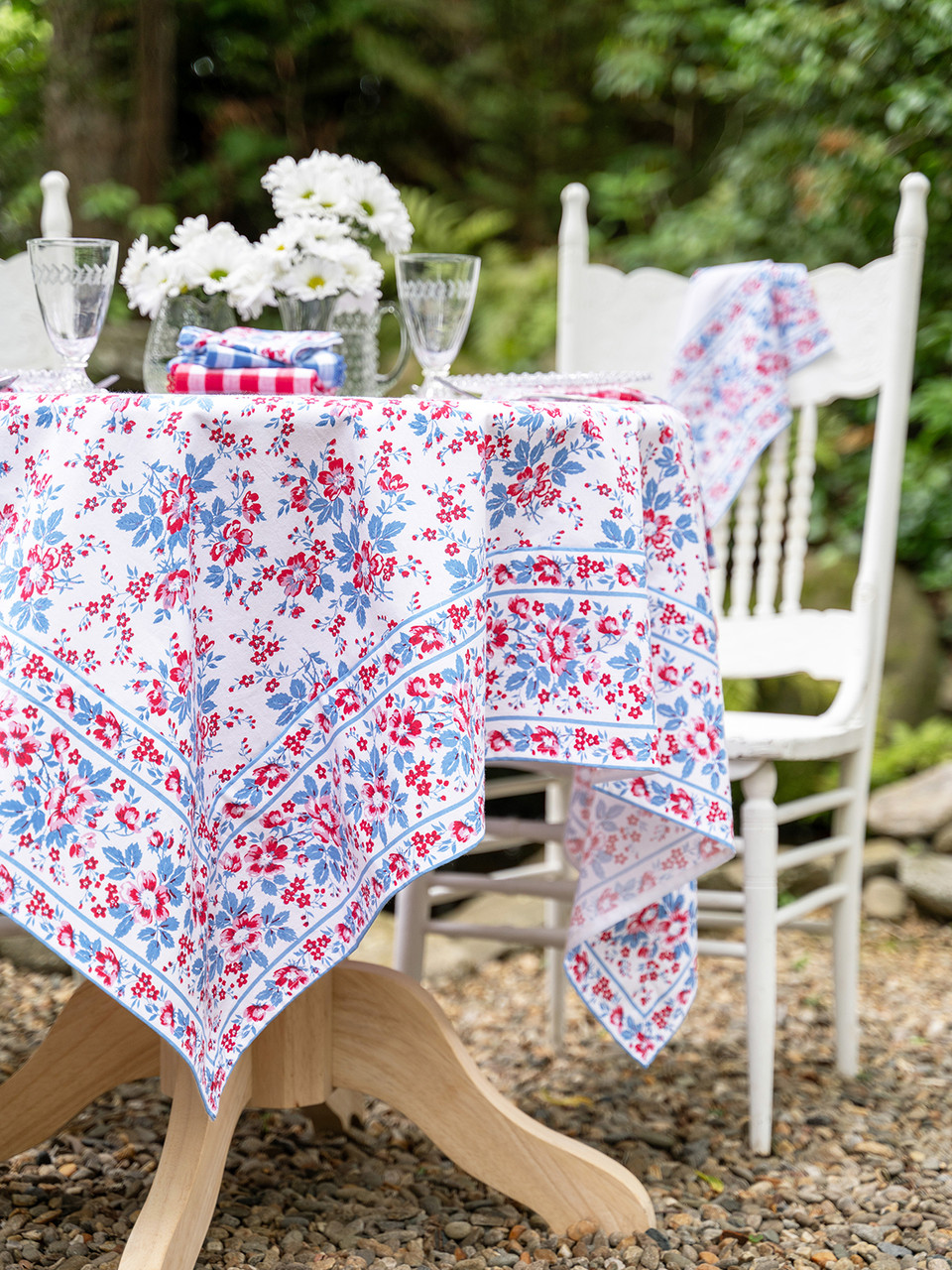Magnolia Tablecloth | Shop Beautiful Designs by April Cornell - Canada