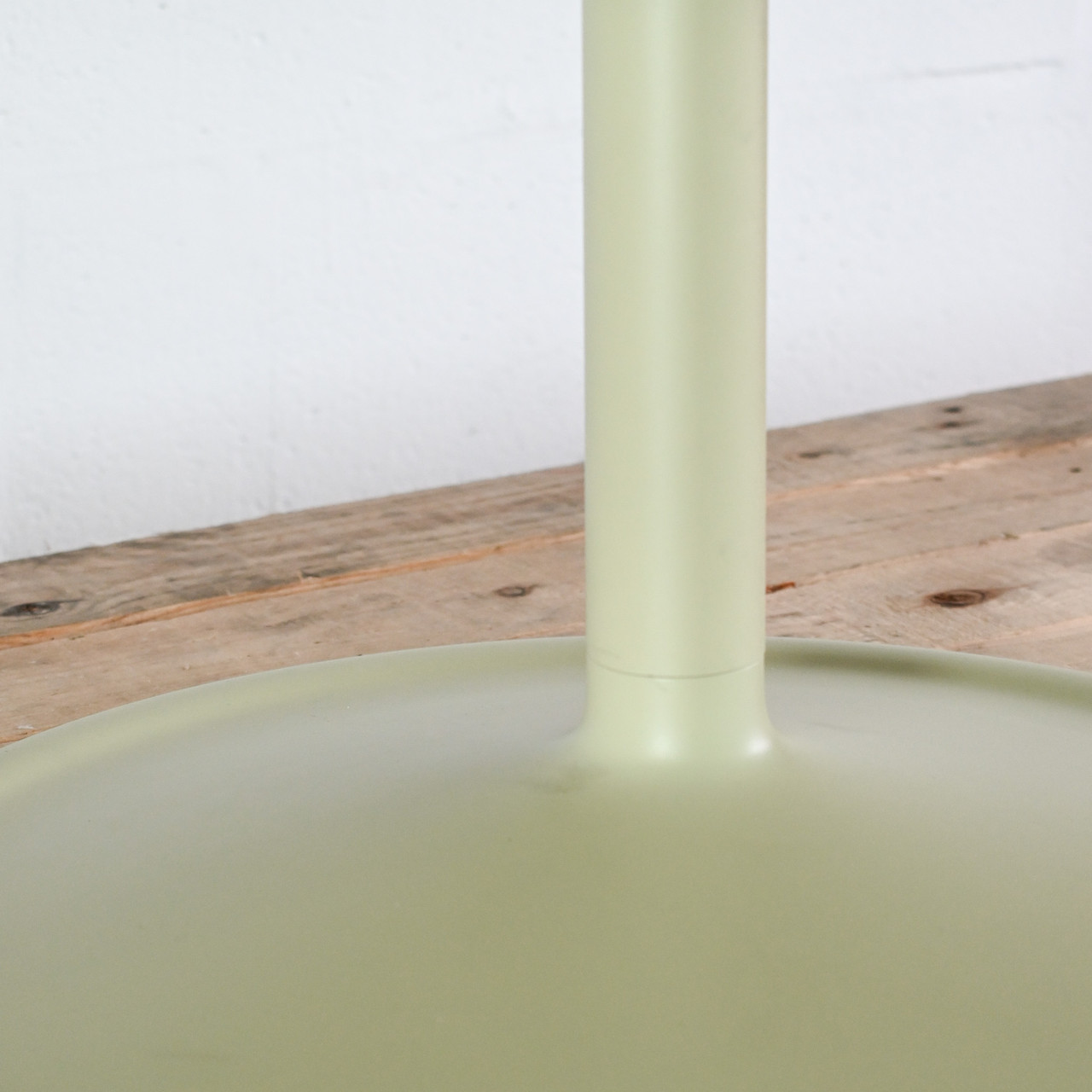 Muuto Soft 950mm Round Coffee Table | Re-Lived