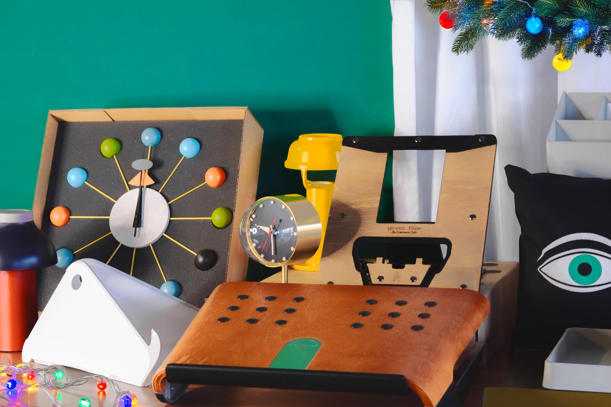Gifts That Work: Our Top 10 Office Accessories for Christmas - Wellworking