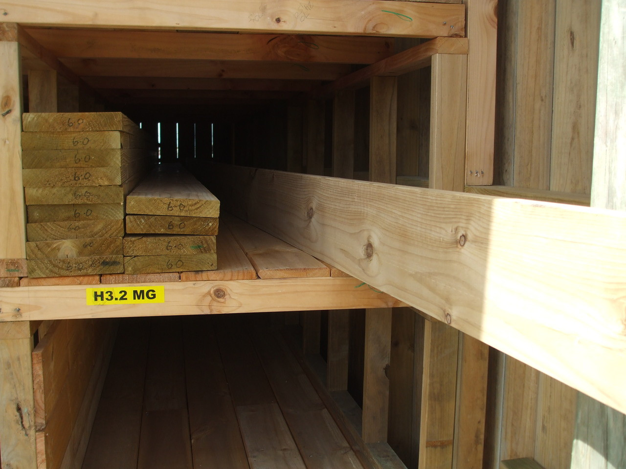250x50 (240x45) H3.2 KD MG Handrail Select - Point Timber