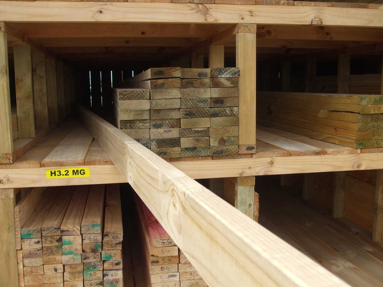 150x50 (140x45) H3.2 KD MG Handrail Select (structural grade) - Point ...