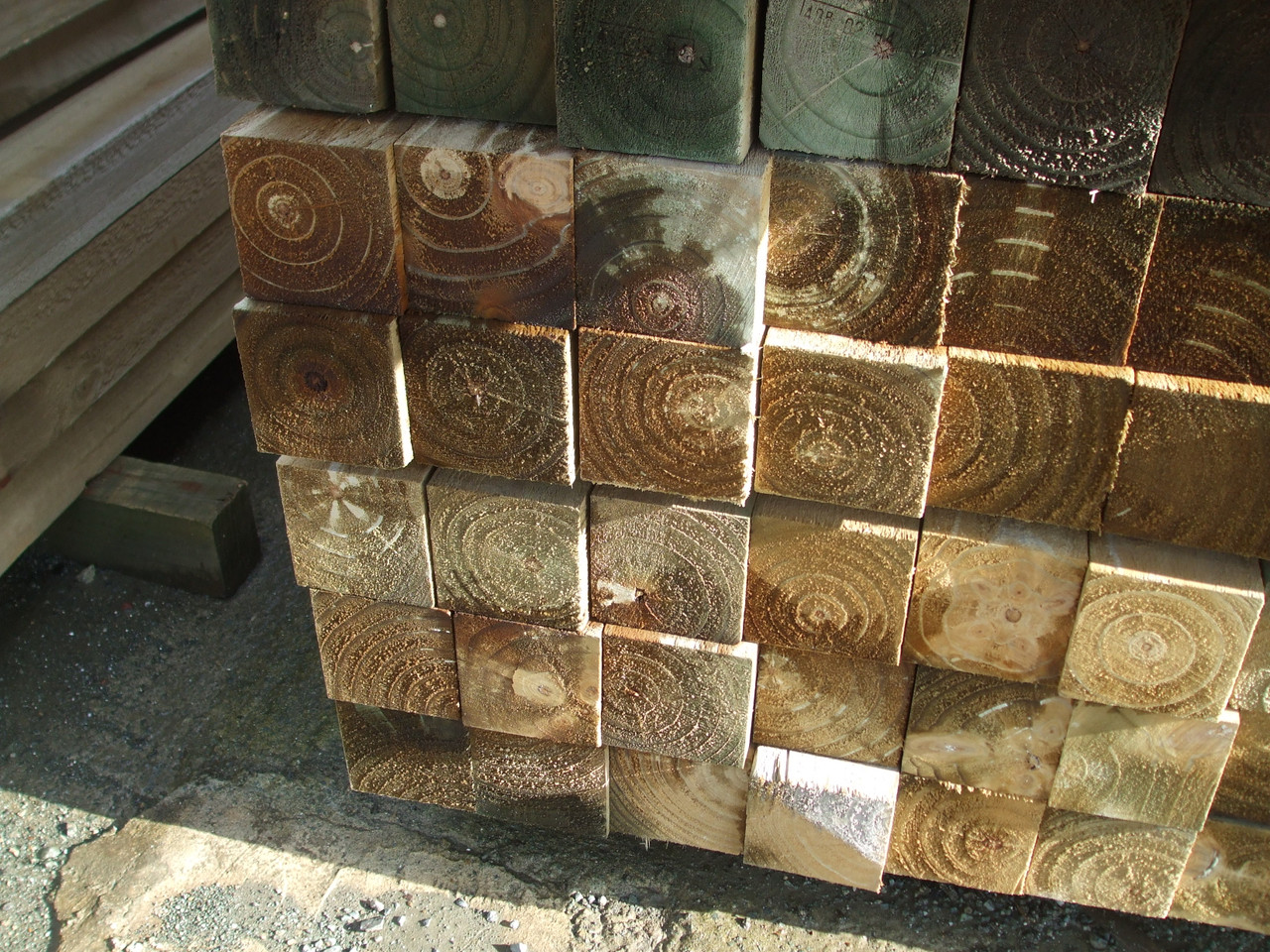 100x100 H4 Sawn Posts @ 1.8m - Point Timber