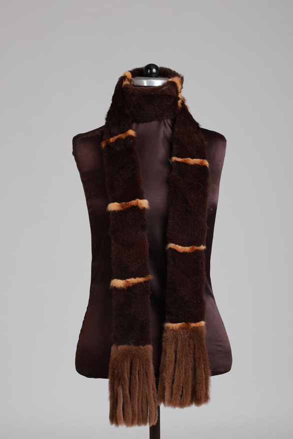 Sheared Nutria Fur Scarf | SKANDINAVIK FUR