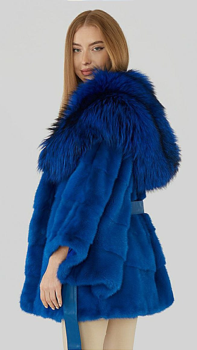 Blue Mink Fox Hooded Cape| SKANDINAVIK FUR