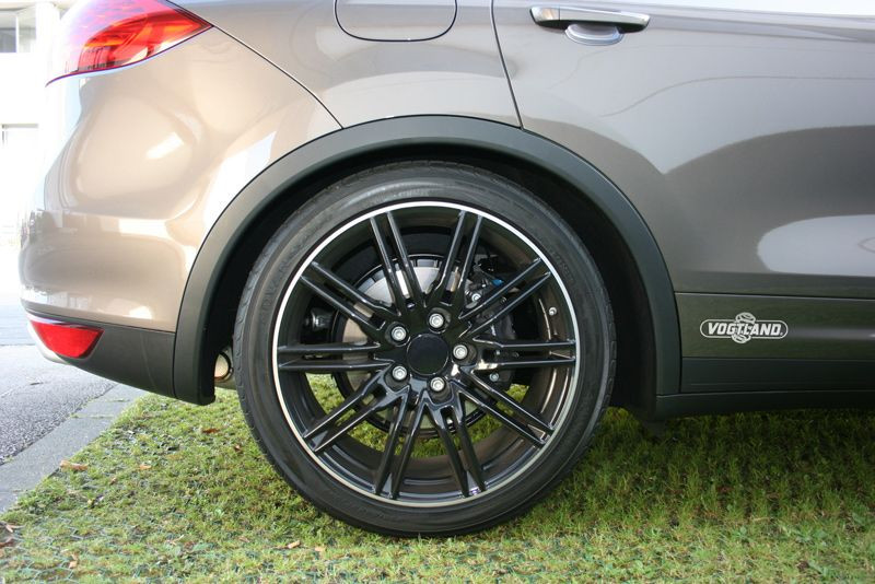 **Vogtland Electronic Lowering System for 2003+ Porsche Cayenne [955 ...