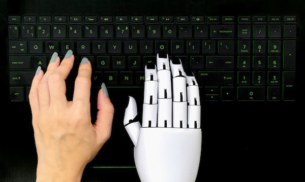 How Do I Write Using ChatGPT Without Losing My Voice? - BookReady