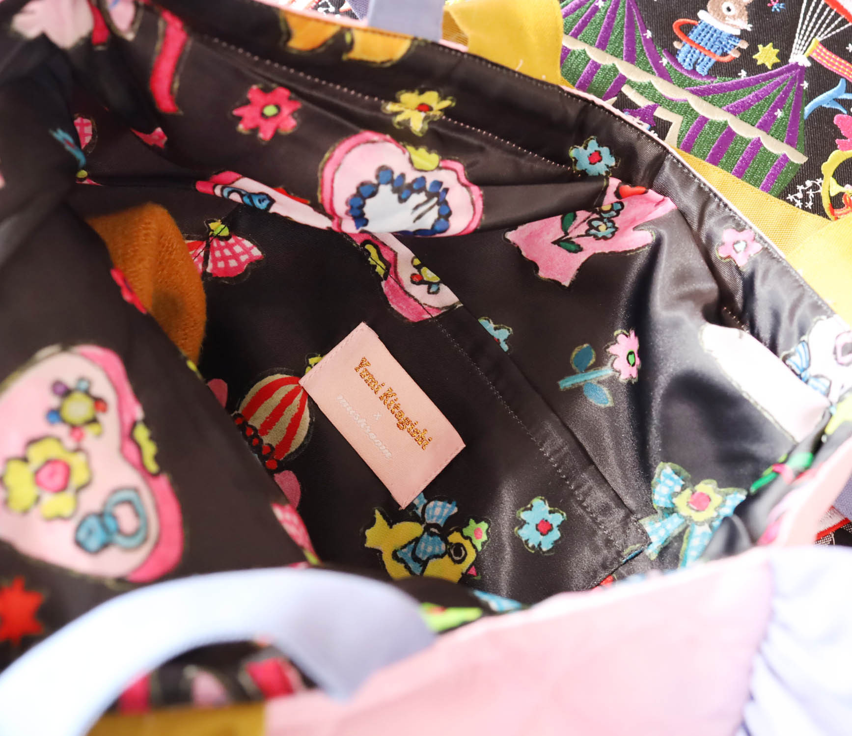Embroidered Color Ruffle Tote Bag