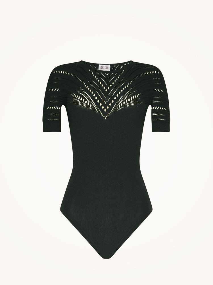 Holes Effect String Body