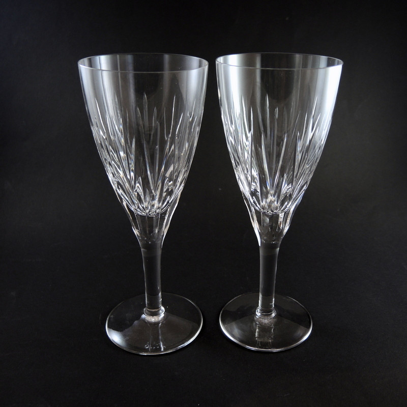 We always have Stuart Crystal designs in stock at Emprades vintage + design