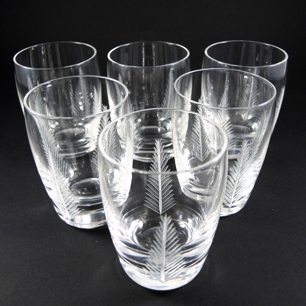 We always have Stuart Crystal designs in stock at Emprades vintage + design