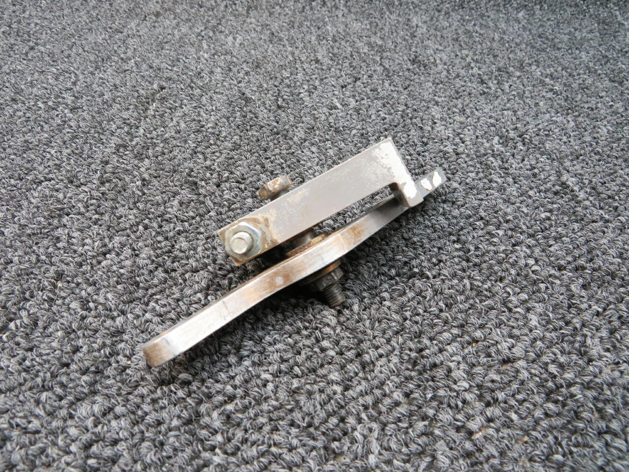 169-810057-3 Beechcraft Uplock Hook