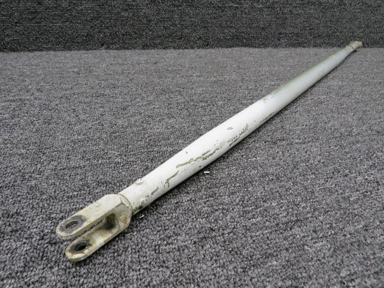 5565342-1 Cessna Citation 550 Elevator Control Pushrod Unit